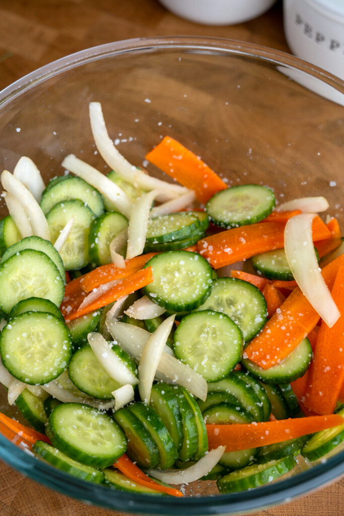 Korean Cucumber Salad (Oi Muchim) - Stellanspice