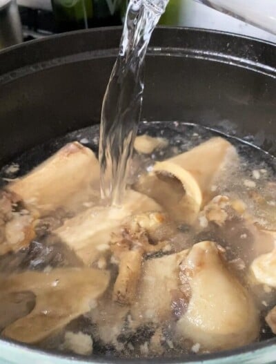 Seolleongtang (Korean Ox Bone Soup) - Stellanspice