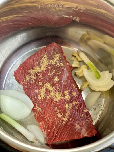 Easy 1 Hour Seolleongtang- Korean Ox Bone Soup - Stellanspice