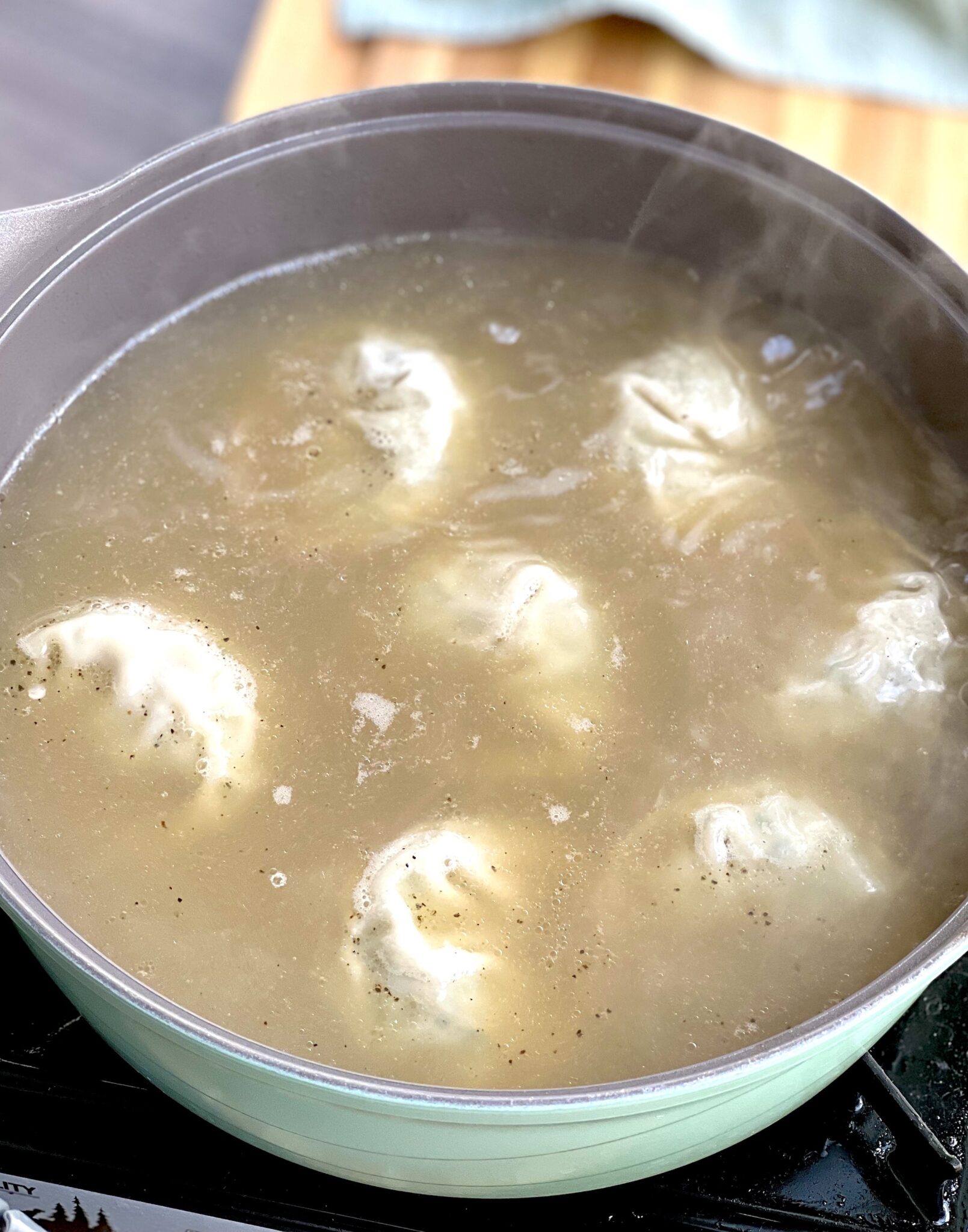 Tteok Mandu Guk (Rice Cake Soup with Dumplings)
